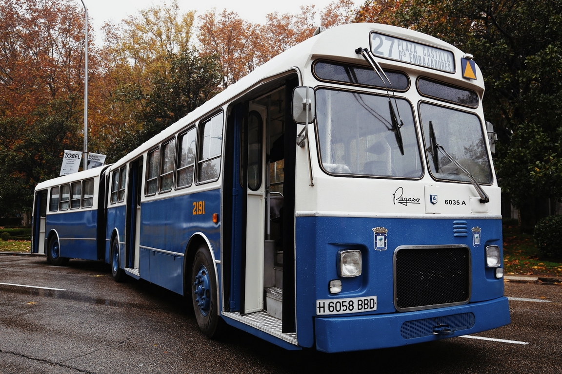 II Exhibición de Autobuses Históricos de EMT | El blog de EMT | Nos ...